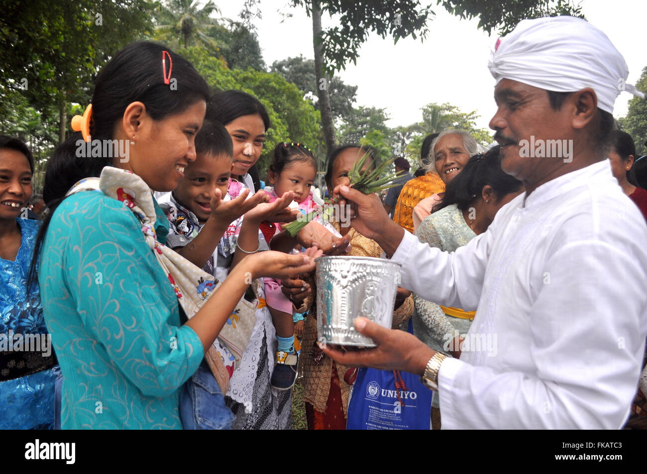 Sprinkling holy water hi-res stock photography and images - Alamy