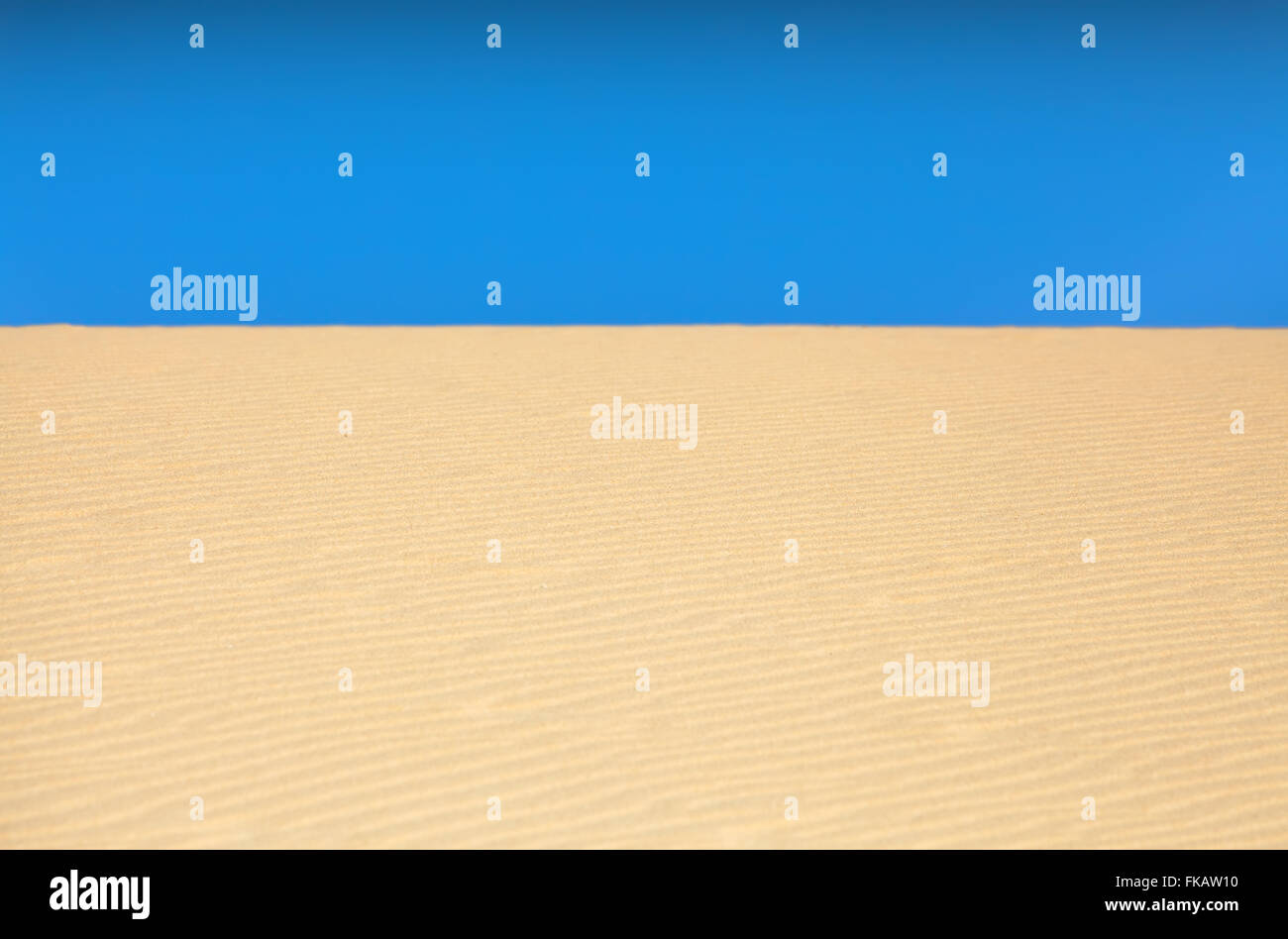 Desert sand and depth hi-res stock photography and images - Alamy