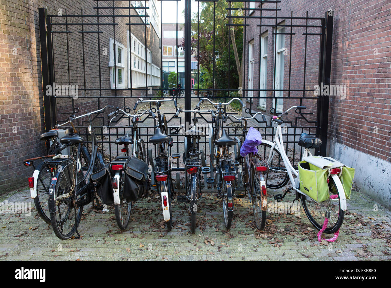 Amsterdam Bike Rack Stock Photos & Amsterdam Bike Rack Stock Images - Alamy