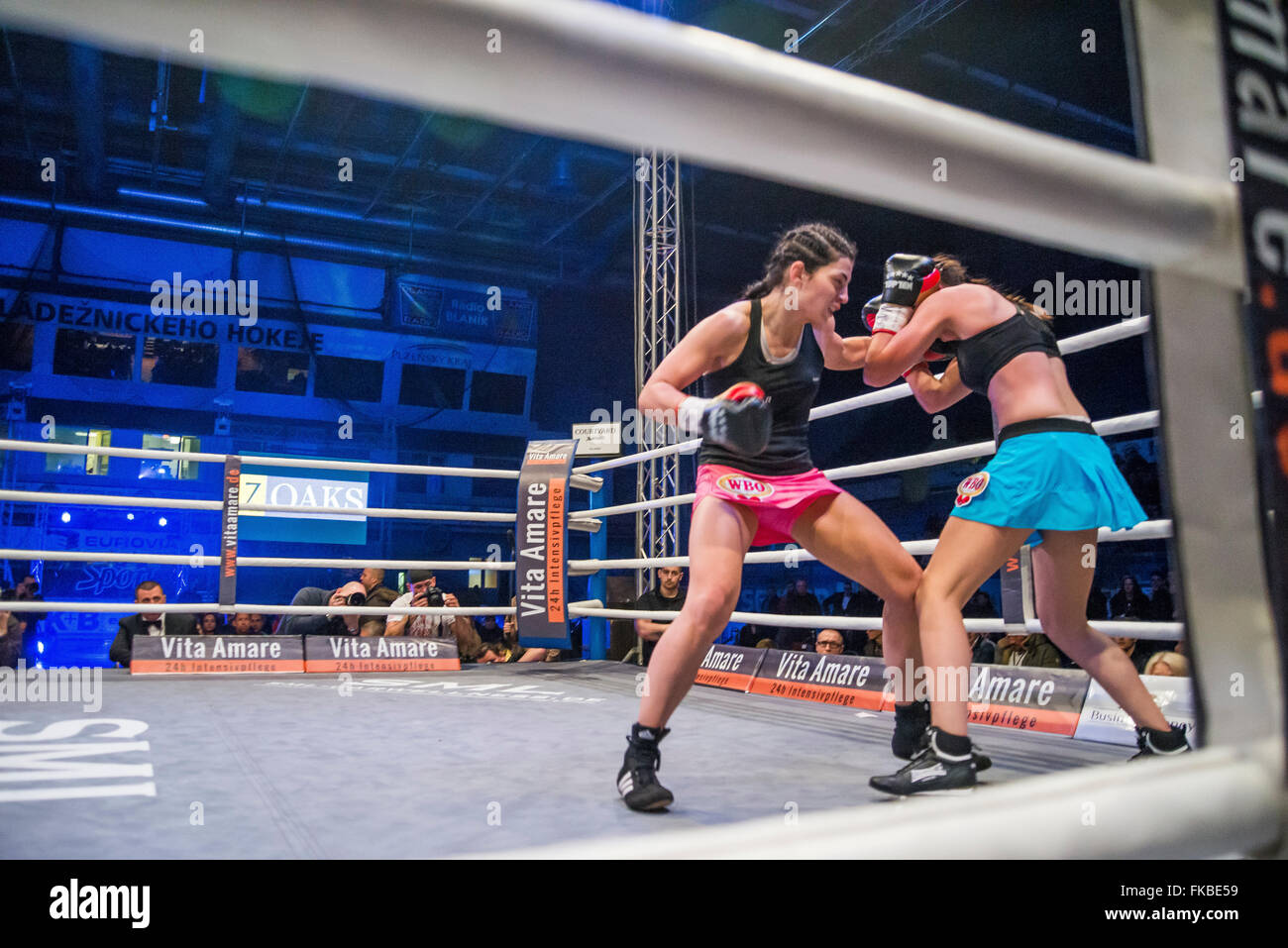 Lucie Sedlackova, Kleopatra Tolnai Stock Photo - Alamy