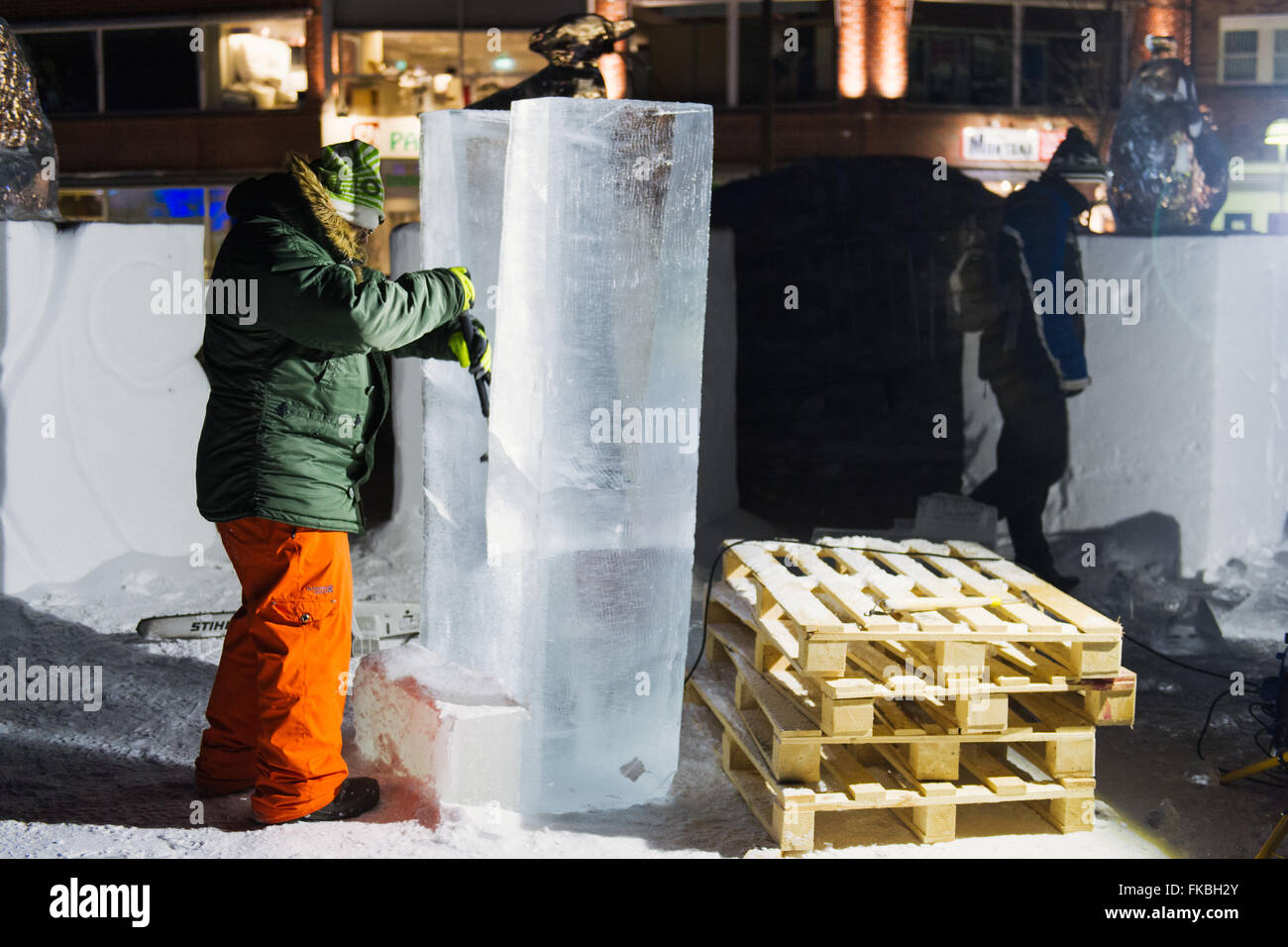 Norway sculpture hi-res stock photography and images - Alamy