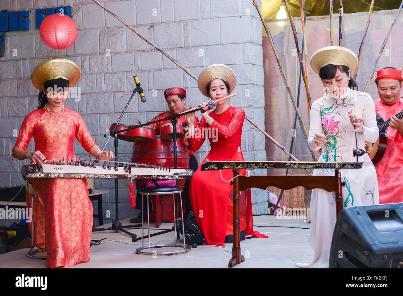 Ho Chi Minh City, Vietnam. 8th Mar, 2016. Vietnamese performers wearing ...