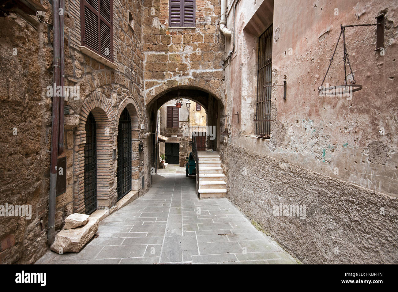Old village alley lazio hi-res stock photography and images - Alamy