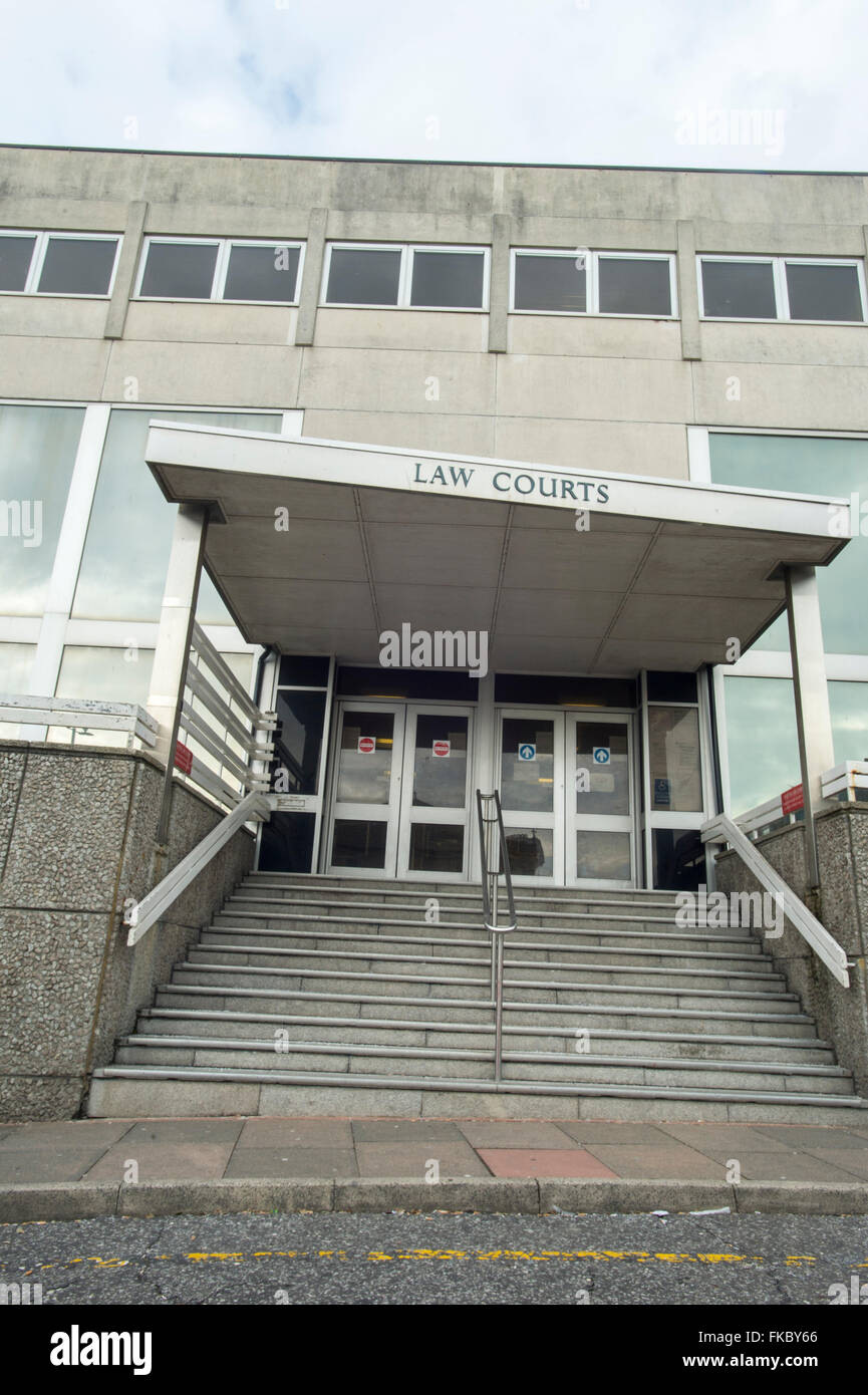 Brighton Magistrates Court Stock Photo - Alamy