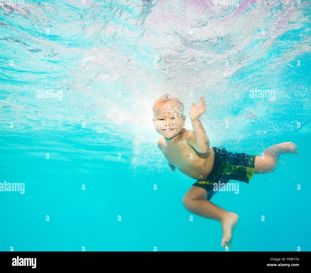 Baby swimming underwater hi-res stock photography and images - Alamy
