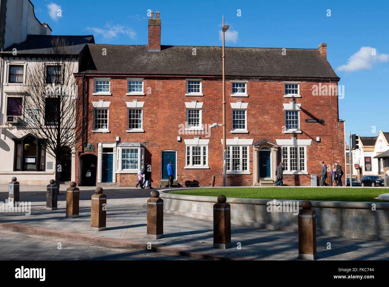 Castle Street, Dudley town centre, West Midlands, England, UK Stock ...