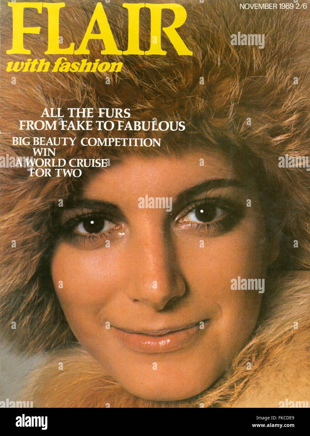 1960s women's magazine cover hi-res stock photography and images - Alamy