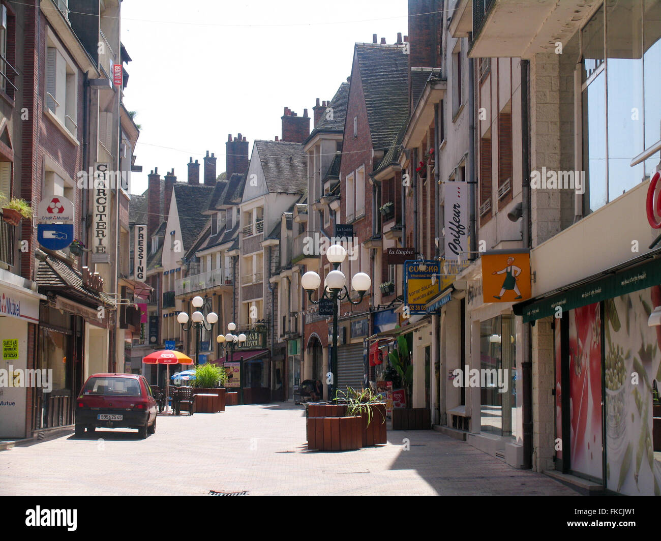 Gien town hi-res stock photography and images - Alamy