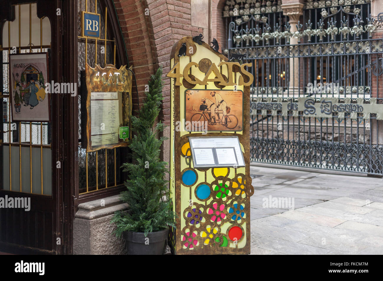 Els 4 Gats, modernist restaurant. Barcelona Stock Photo - Alamy
