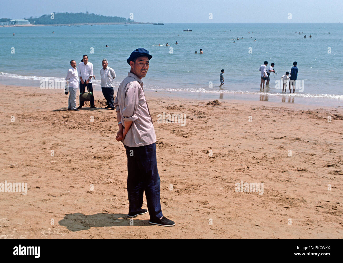 Chinese bathers hi-res stock photography and images - Alamy