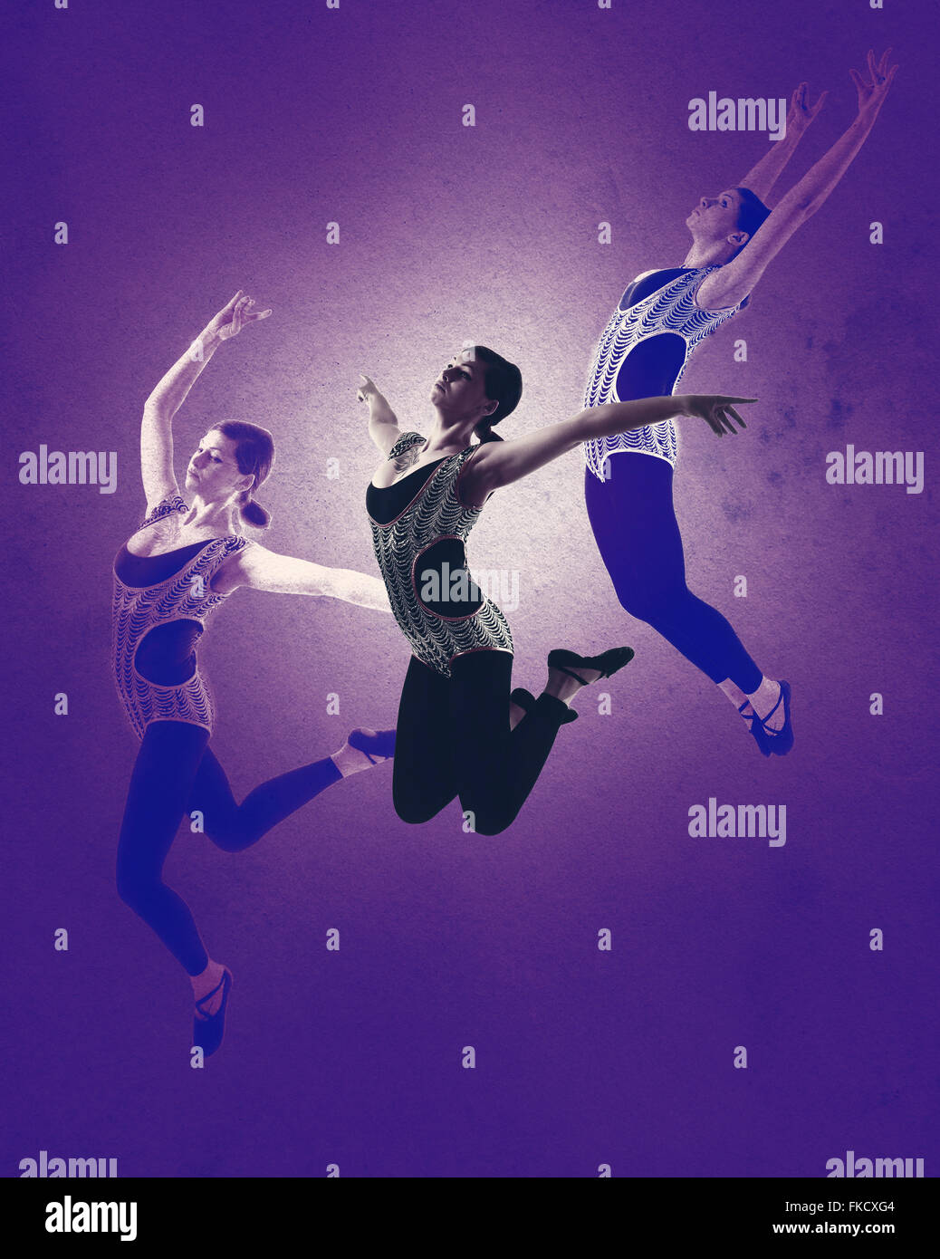 Black woman jumping hi-res stock photography and images - Alamy