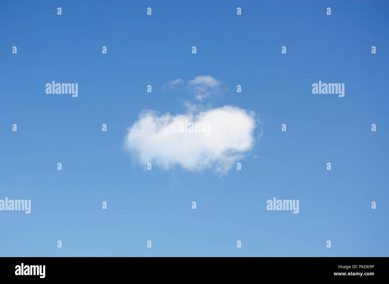 Single cumulus cloud in blue sky Stock Photo - Alamy