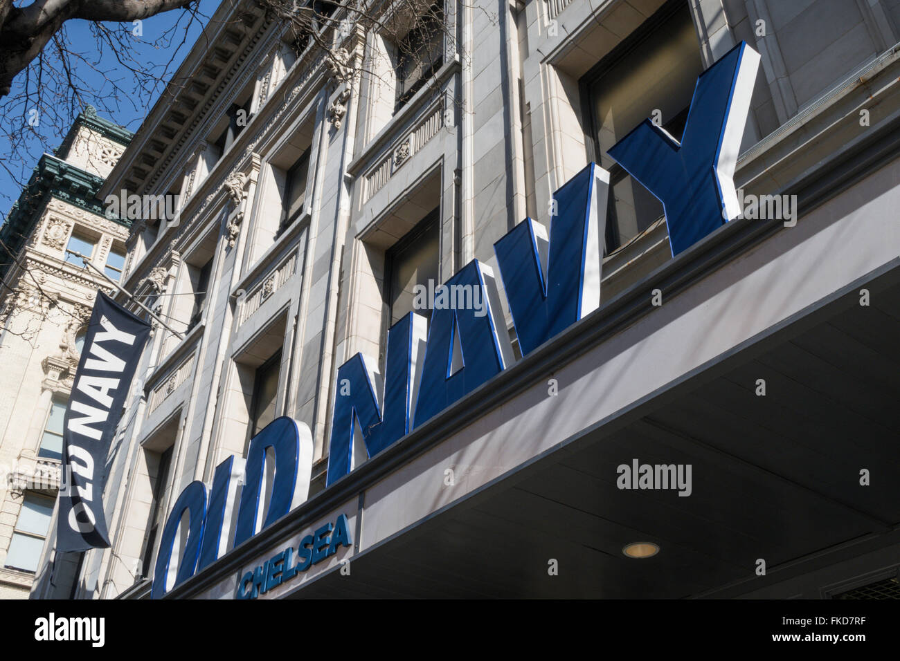 "Old Navy" Retail Storefront, The Ladies' Mile Historic District, NYC ...