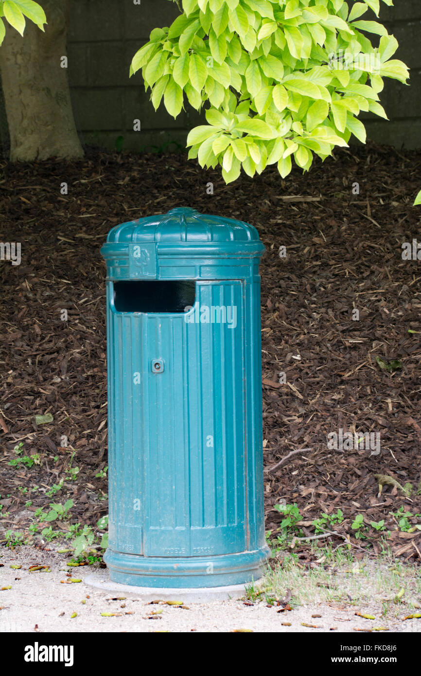 Litter park hi-res stock photography and images - Alamy