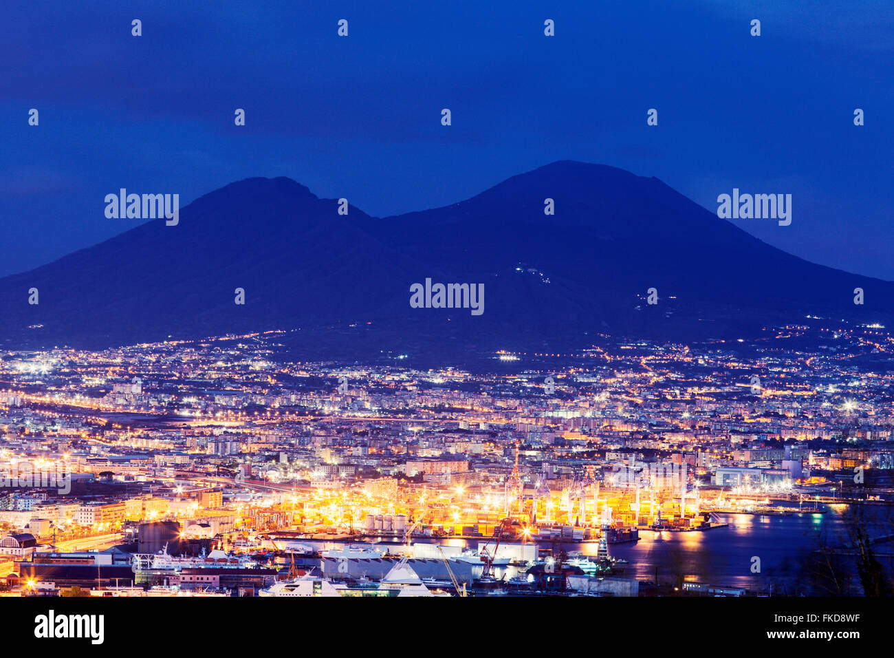 Mount vesuvius hi-res stock photography and images - Alamy