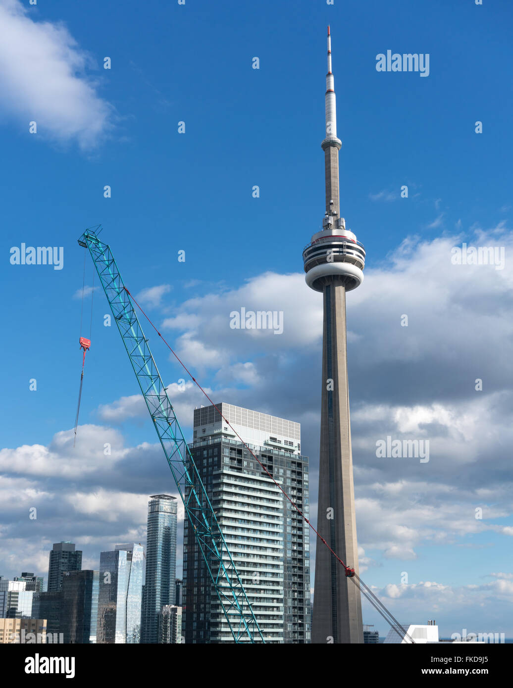 Toronto cn tower and construction hi-res stock photography and images ...