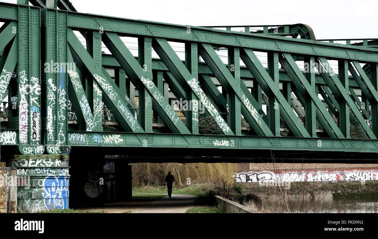 Girder man hi-res stock photography and images - Alamy