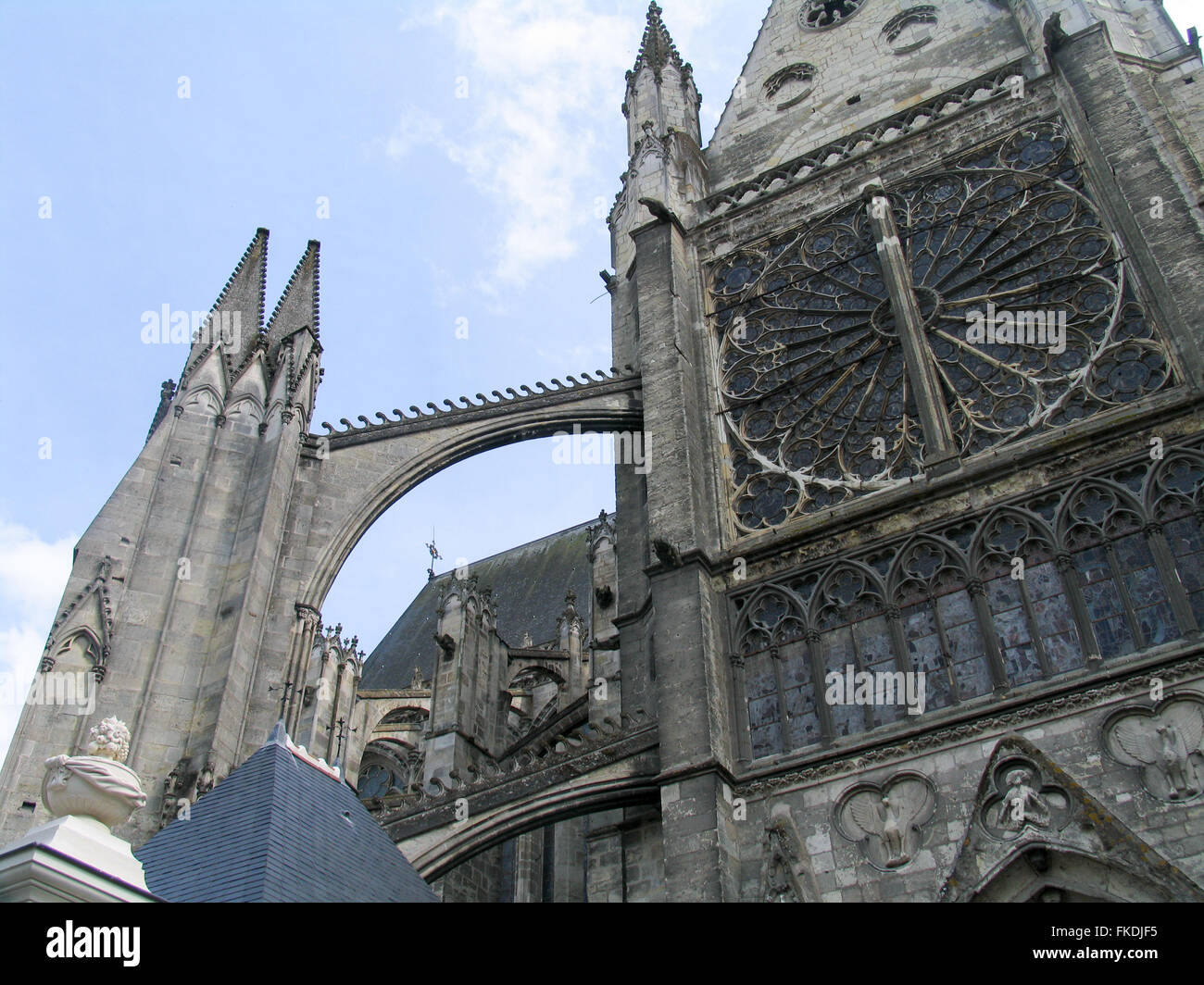 Flying buttress hi-res stock photography and images - Alamy