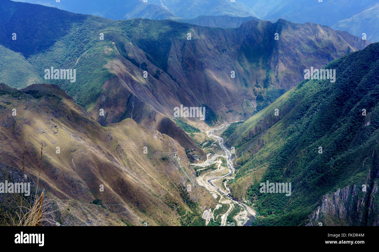 Urubamba river flowing through green Andes, Machu Picchu, Cusco Region ...