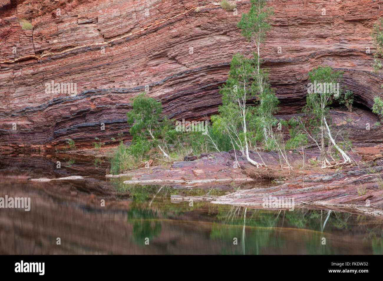 layers of twisted ancient rock in Hamersley Gorge, Karijini National ...