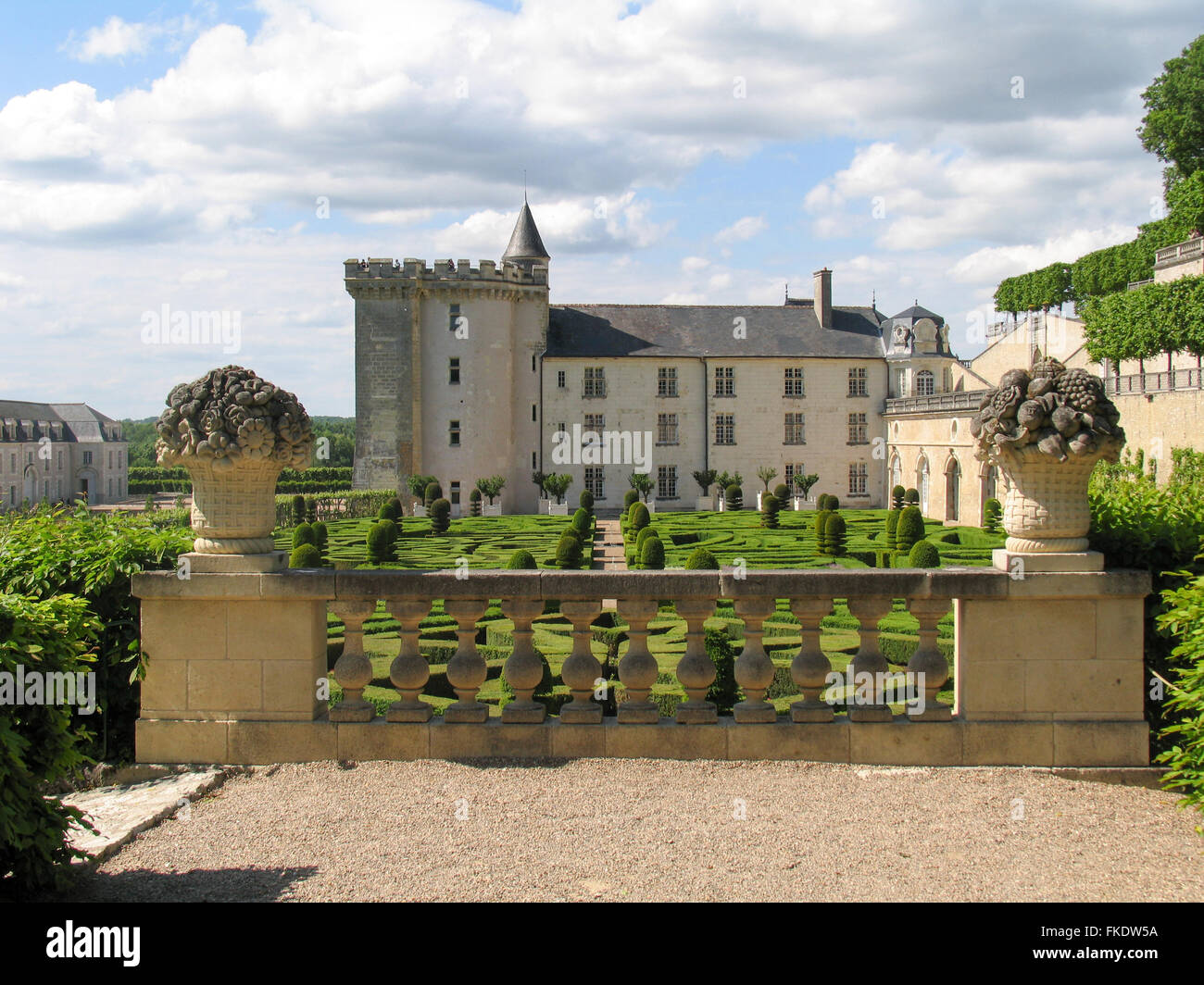 Chateau de villandry balustrade hi-res stock photography and images - Alamy