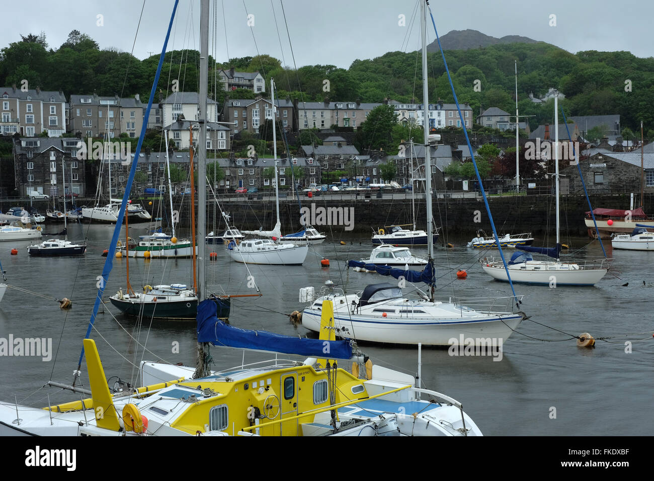 Porthmadog harbour hi-res stock photography and images - Alamy
