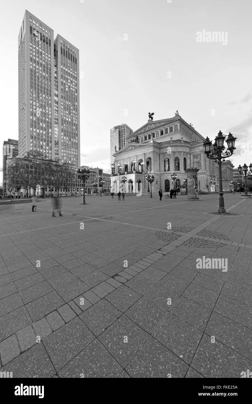 Old opera house hi-res stock photography and images - Alamy