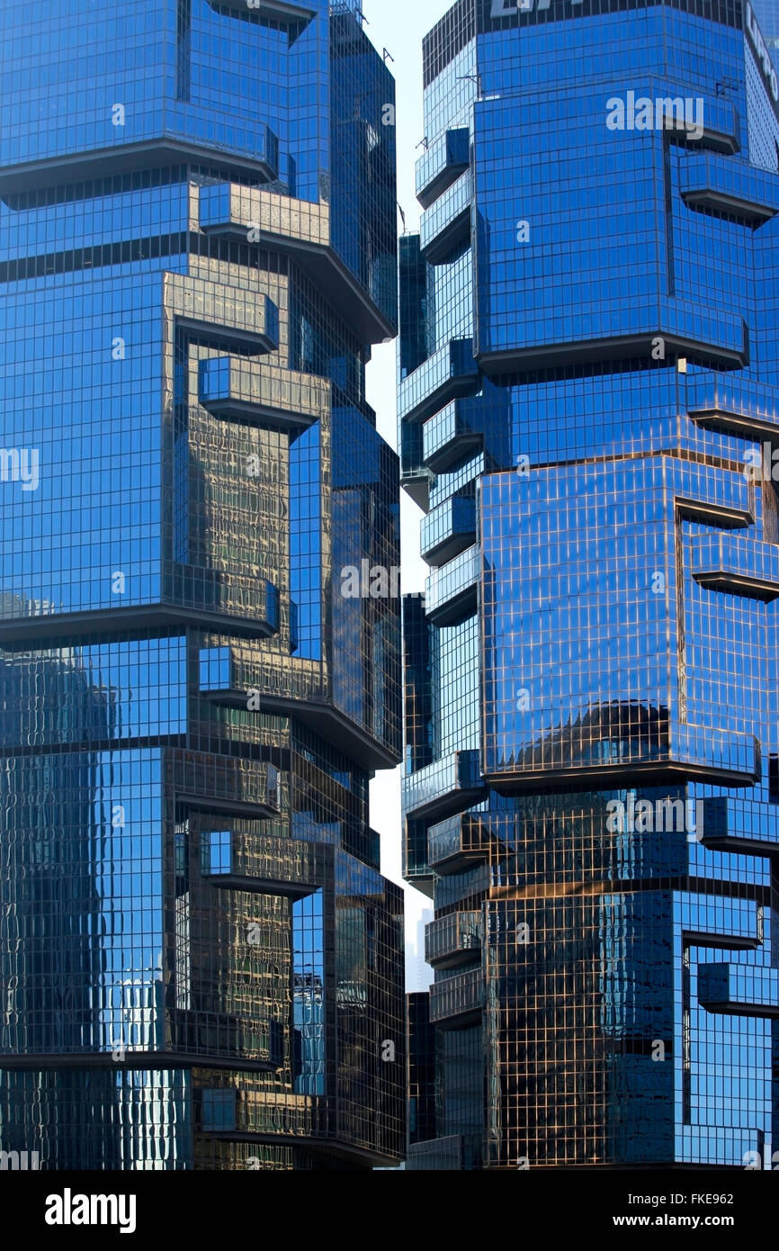 Twin tower skyscraper hi-res stock photography and images - Alamy