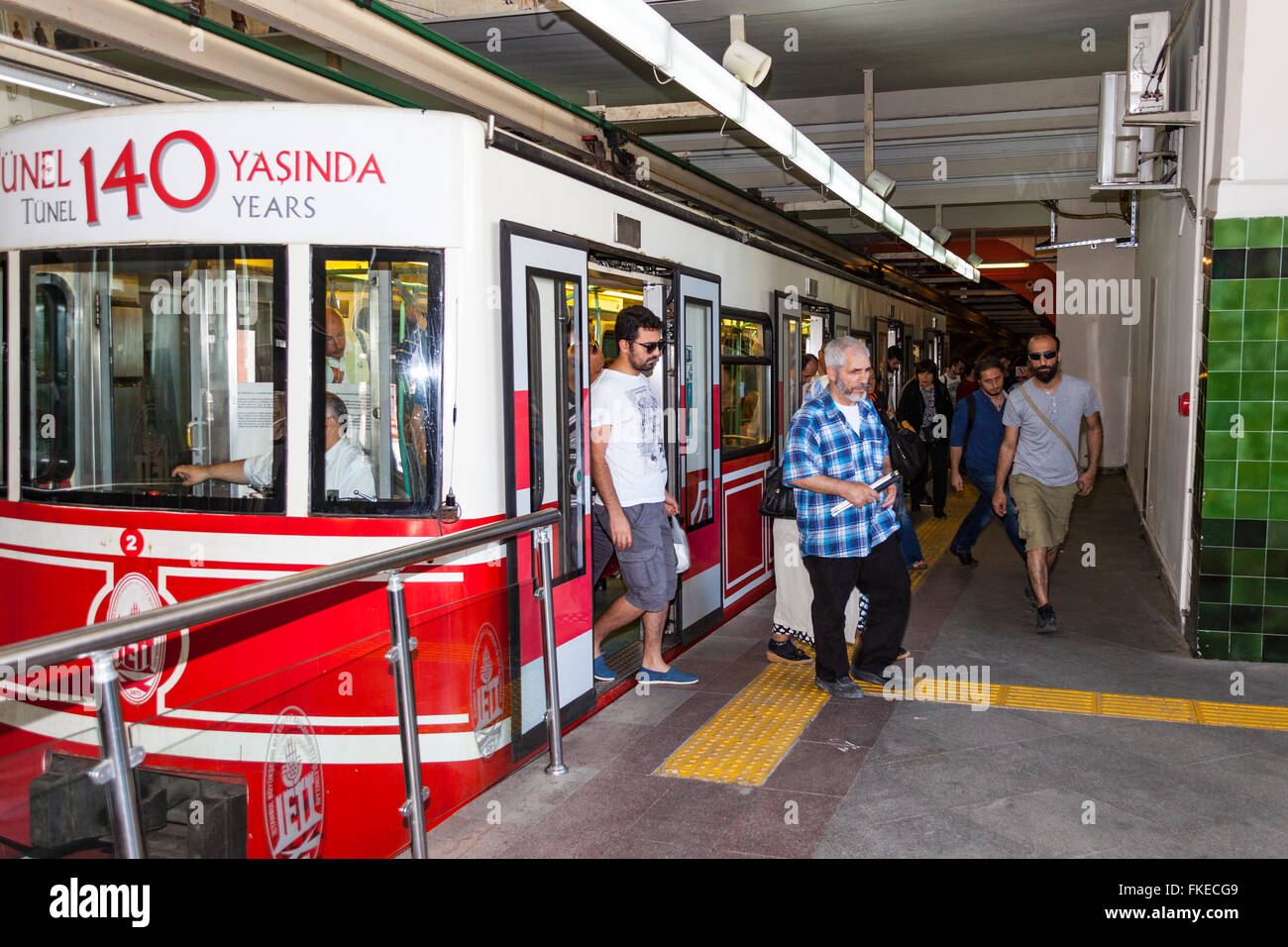 Passengers disembarking from Funicular, Tunel Karakoy to Beyoglu ...
