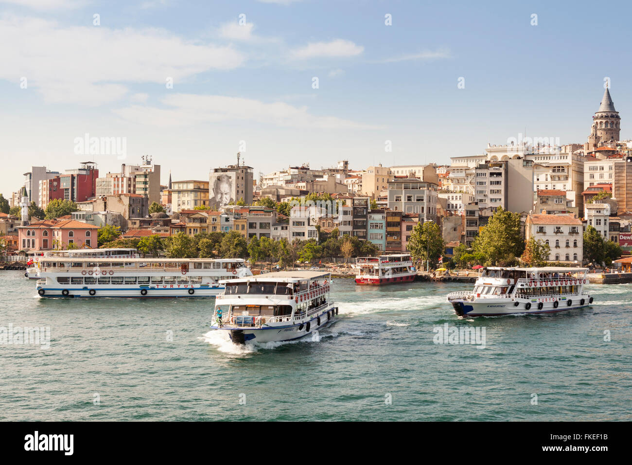 Harbor in istanbul city türkiye hi-res stock photography and images - Alamy
