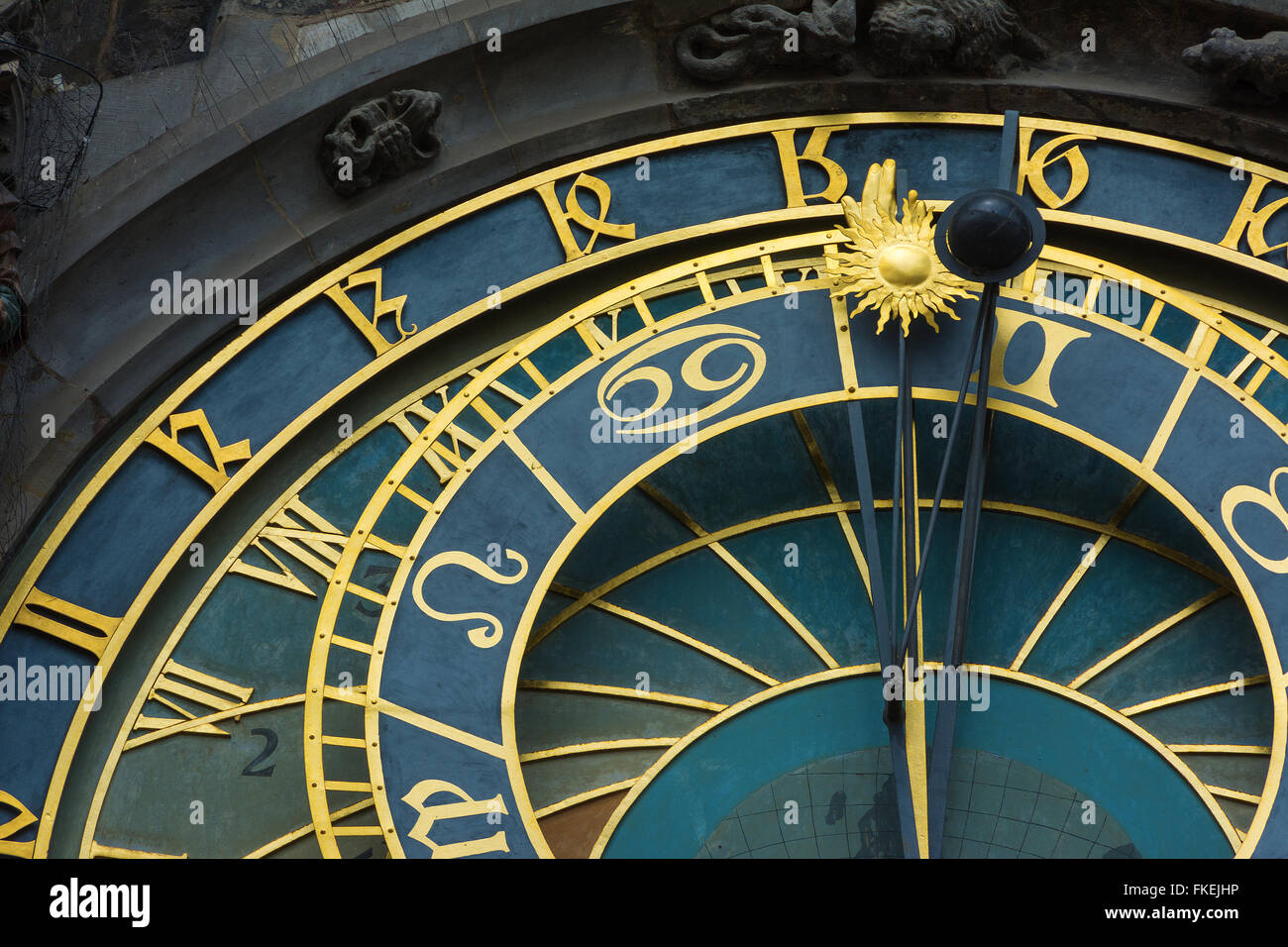Skeleton clock detail hi-res stock photography and images - Alamy