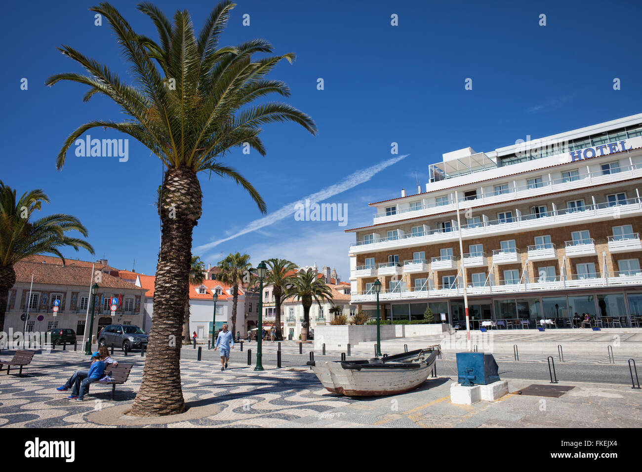 Cascais town centre hi-res stock photography and images - Alamy