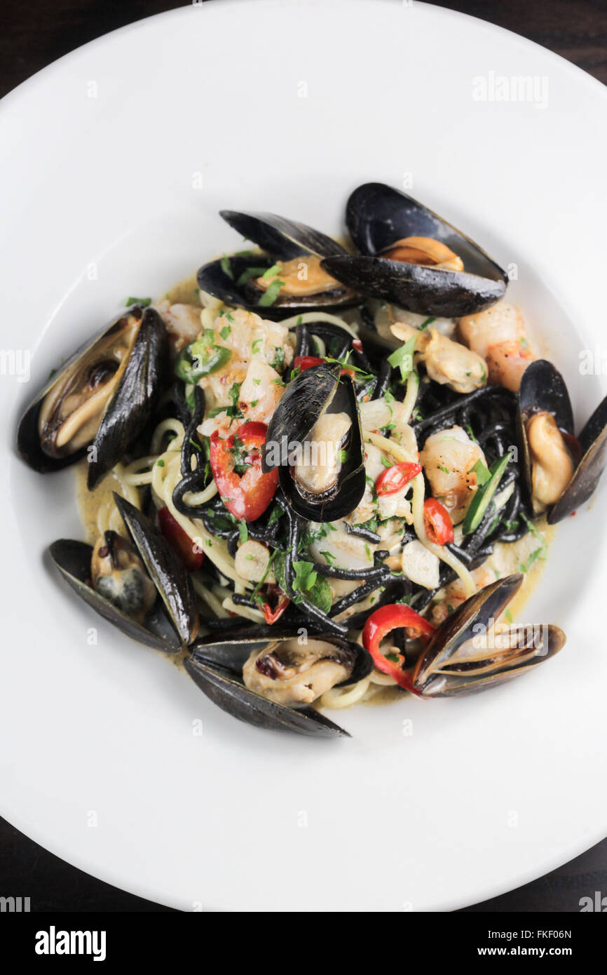 Fish squid ink hi-res stock photography and images - Alamy