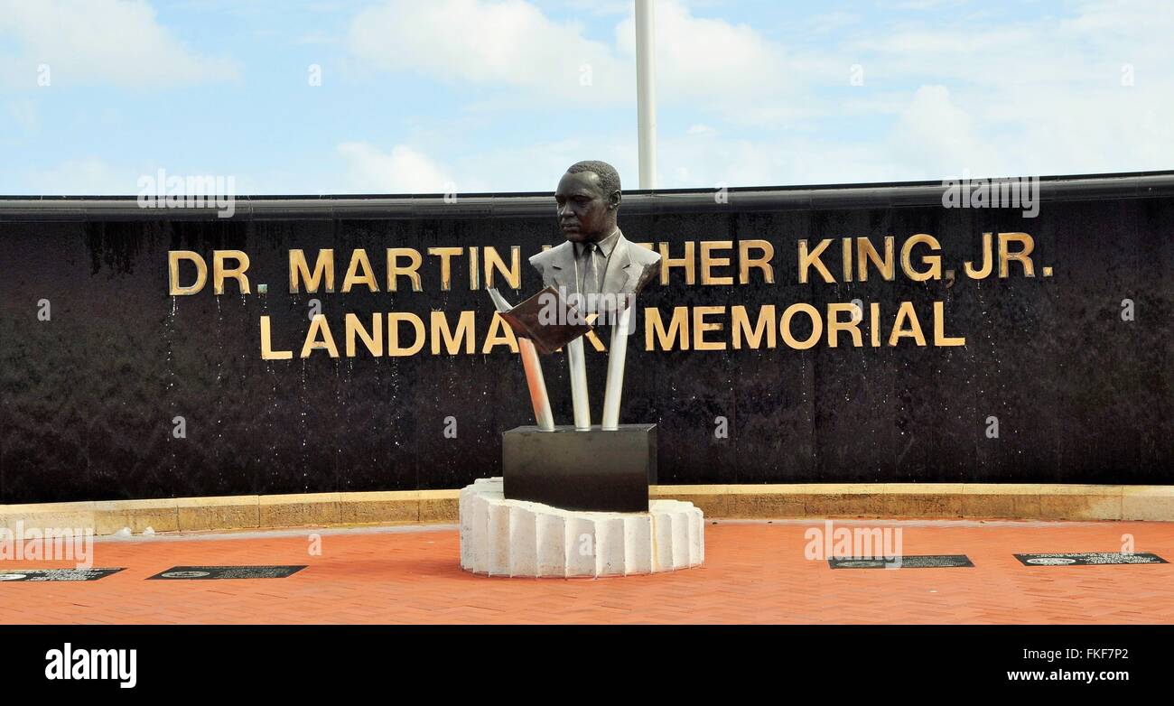 Statue of dr martin luther king hi-res stock photography and images - Alamy