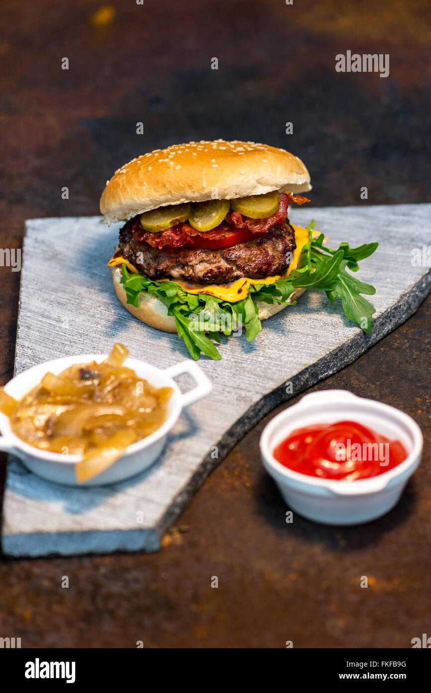 Hamburger lettuce top view hi-res stock photography and images - Alamy