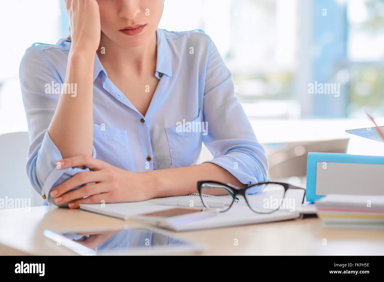 Sad table hi-res stock photography and images - Alamy