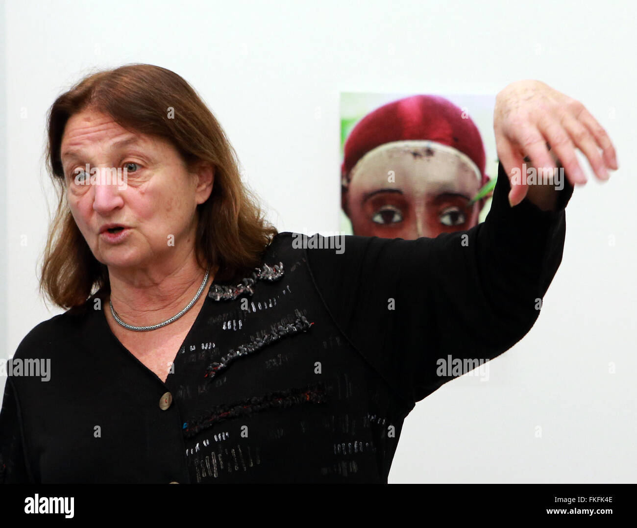 Meiselas hi-res stock photography and images - Alamy