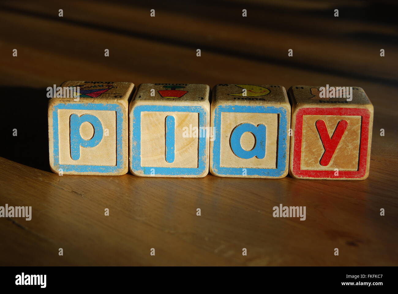 Spelling blocks hi-res stock photography and images - Alamy