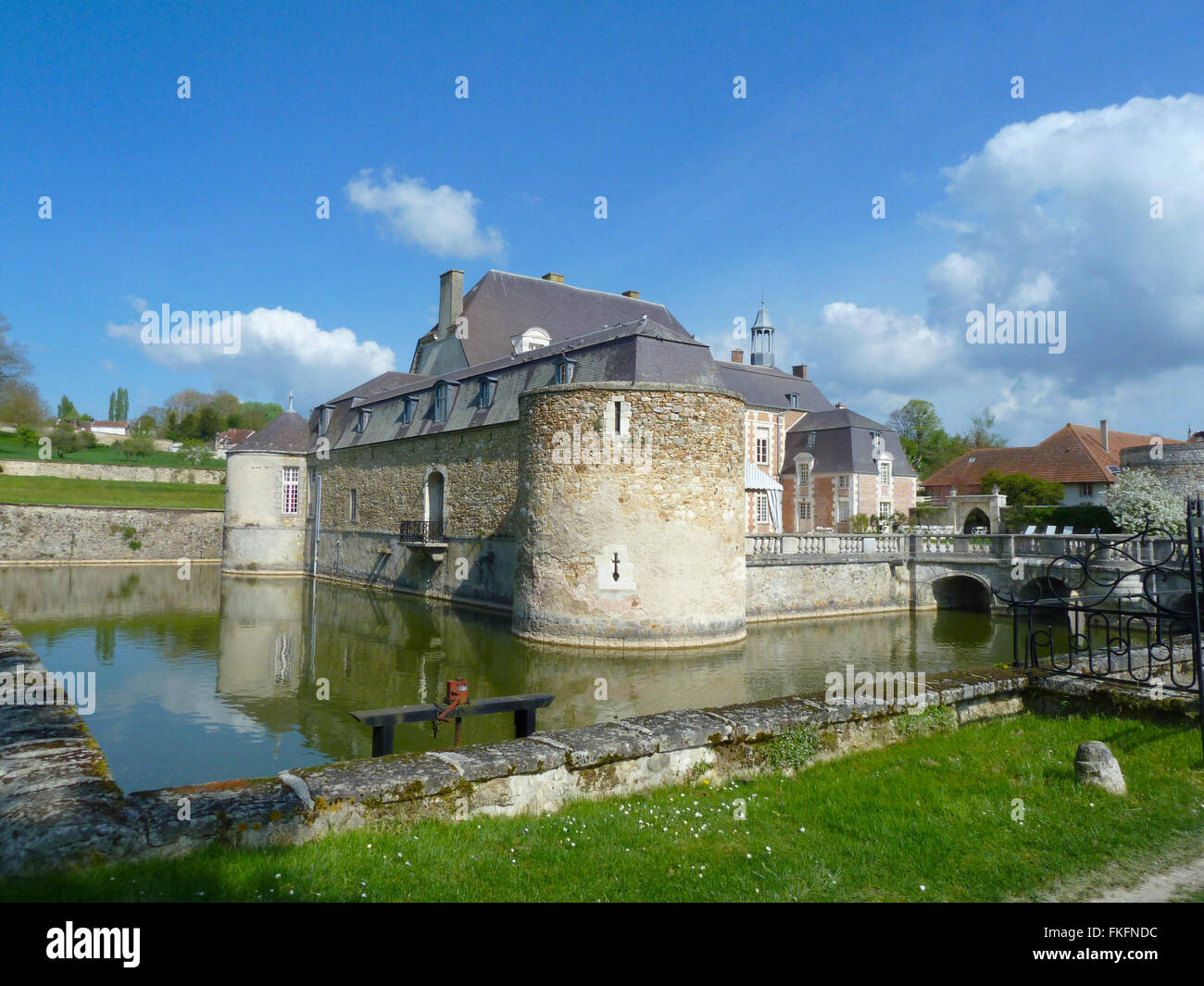 Chateau detoges hi-res stock photography and images - Alamy