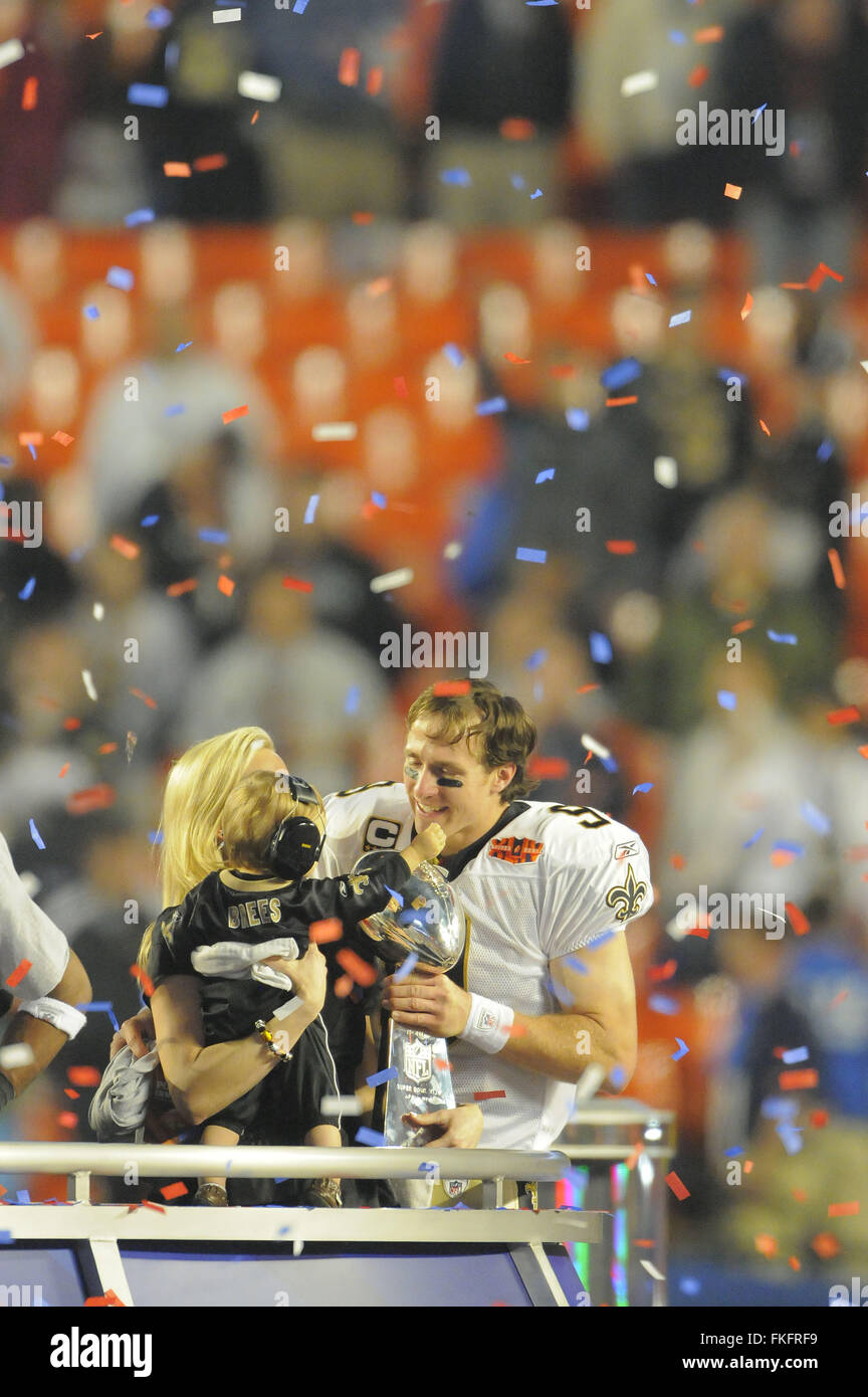 Super bowl xliv hi-res stock photography and images - Alamy