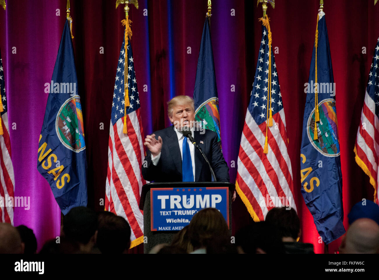 Wichita, Kansas, USA, 5th March, 2016 Republican front runner Donald ...