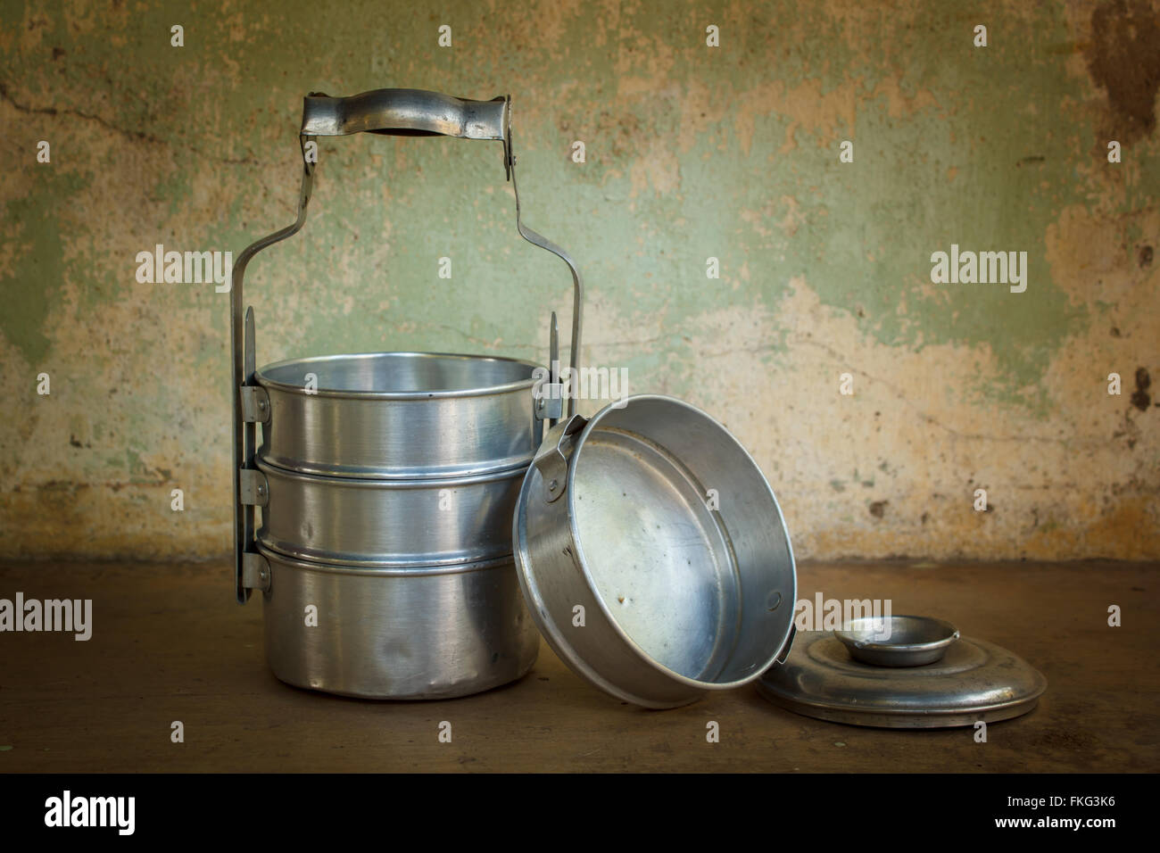 Zinc metal containers hi-res stock photography and images - Alamy