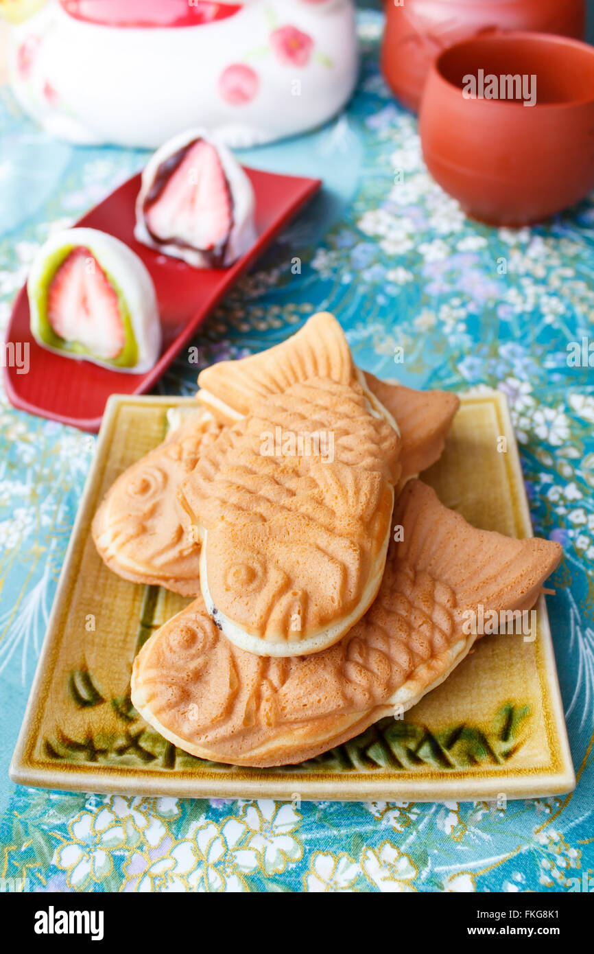 taiyaki of japanese traditional baked sweets, fish-shaped cake Stock ...