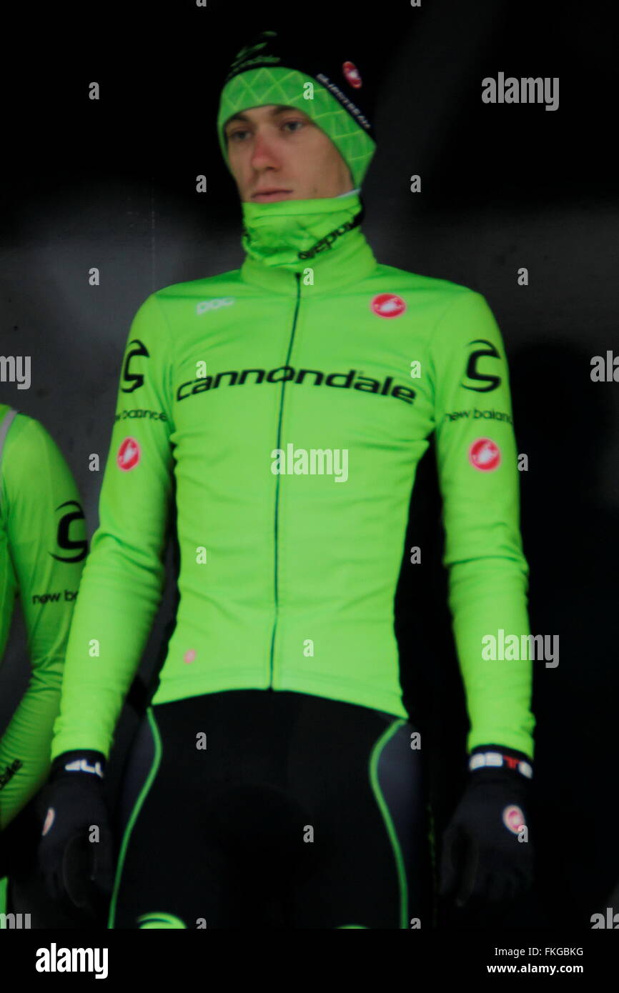 Pierre Rolland out to the podium at the first stage of Paris - Nice ...