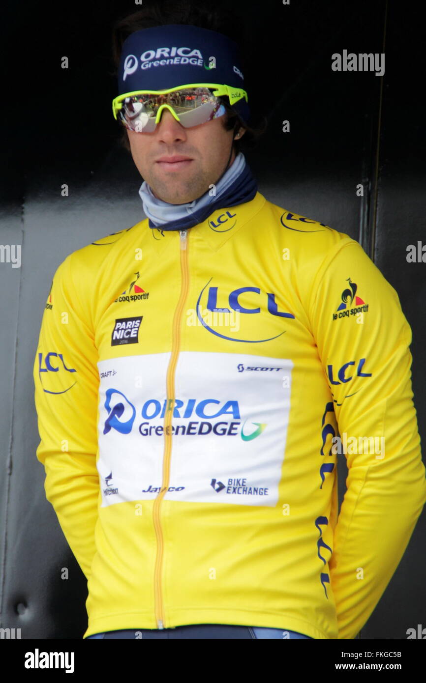 Michael Matthews out to the podium at the first stage of Paris - Nice ...