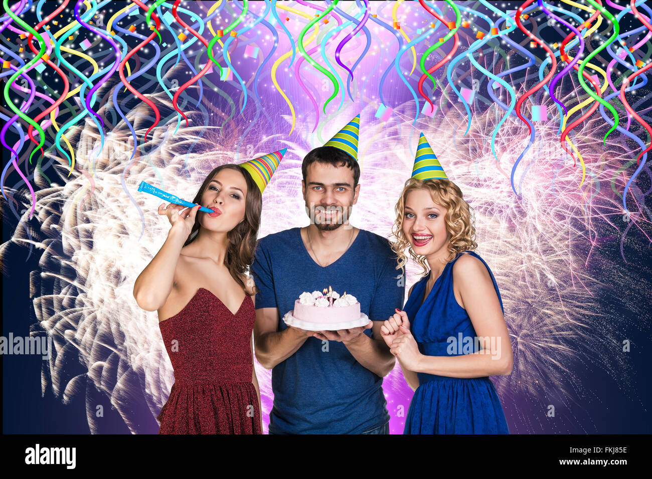 People with cake celebrate happy birthday Stock Photo - Alamy