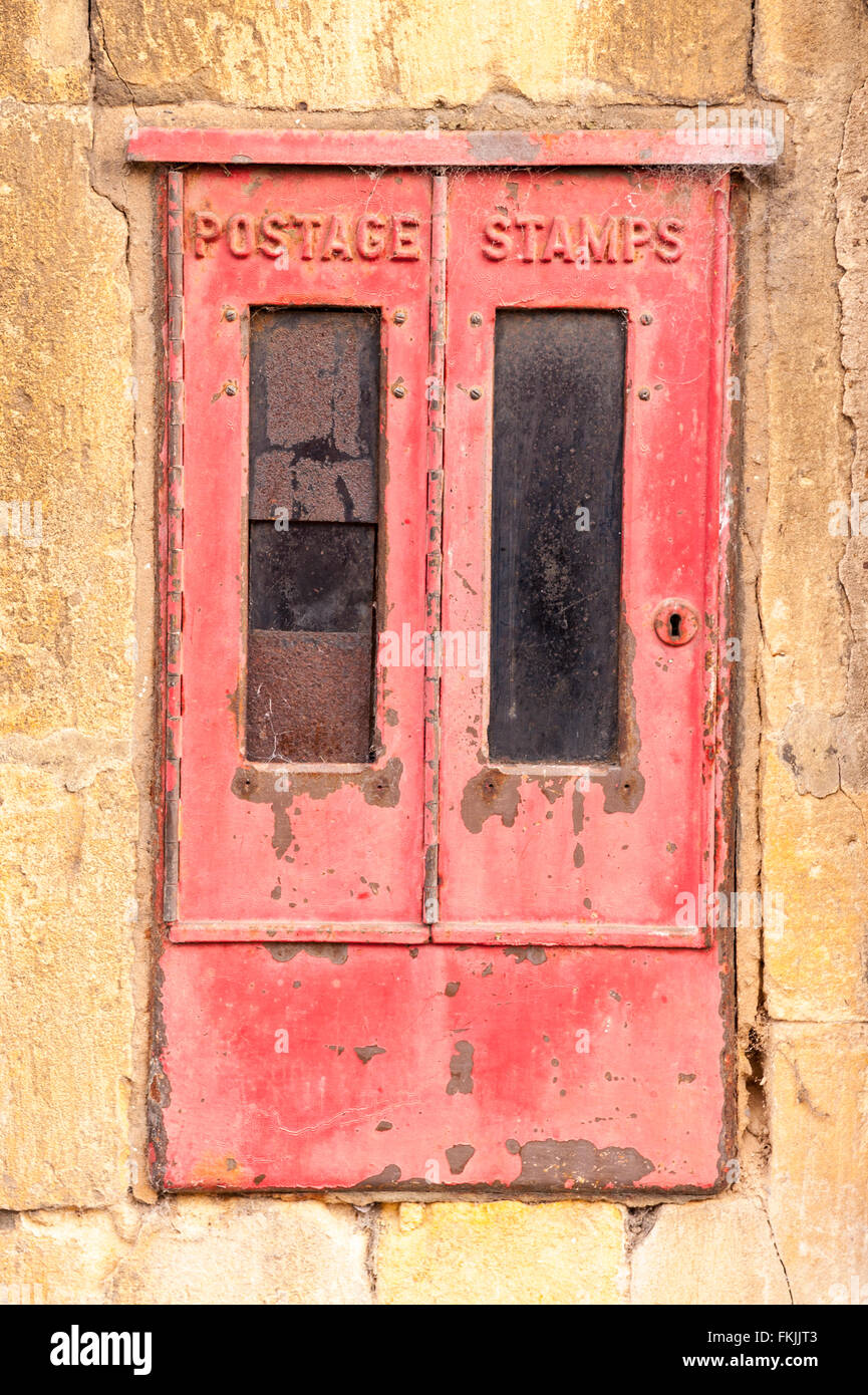 Old postage stamps hi-res stock photography and images - Alamy