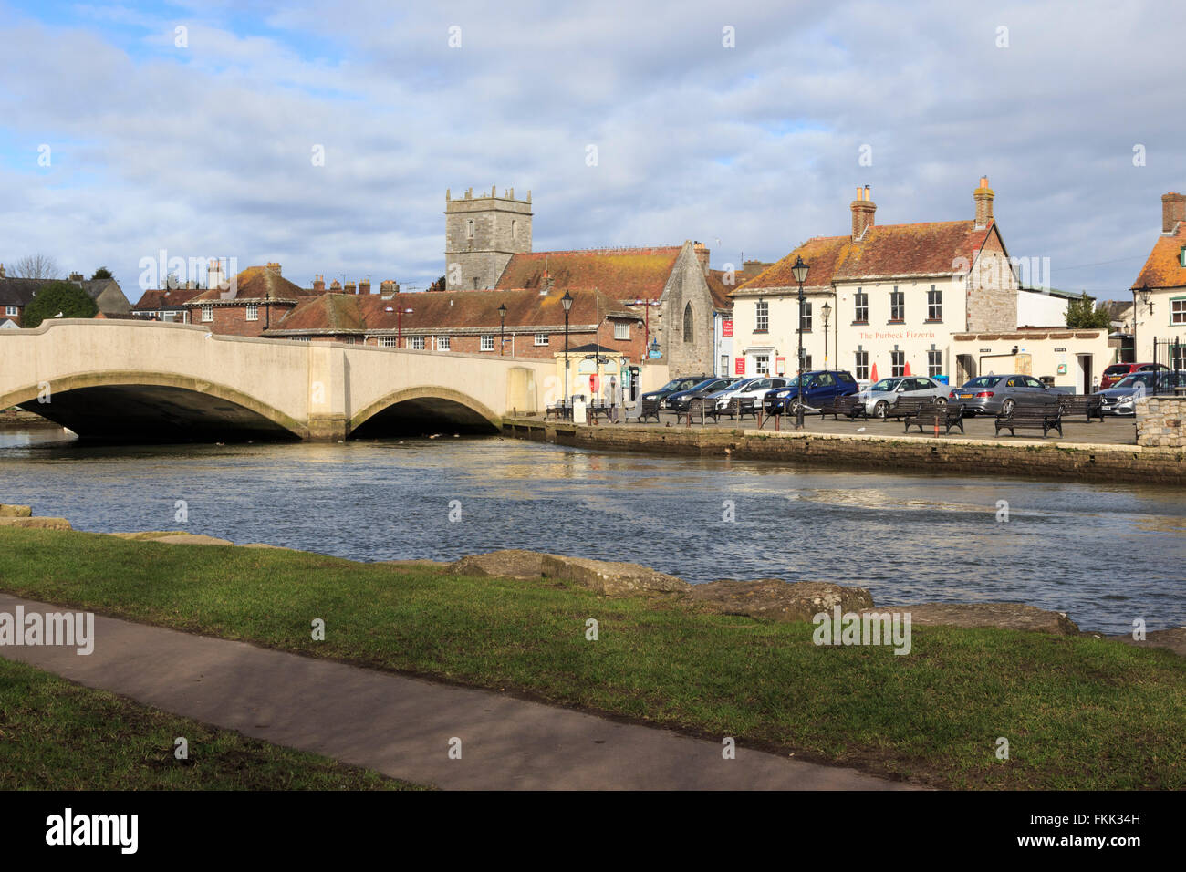 Wareham high street hi-res stock photography and images - Alamy