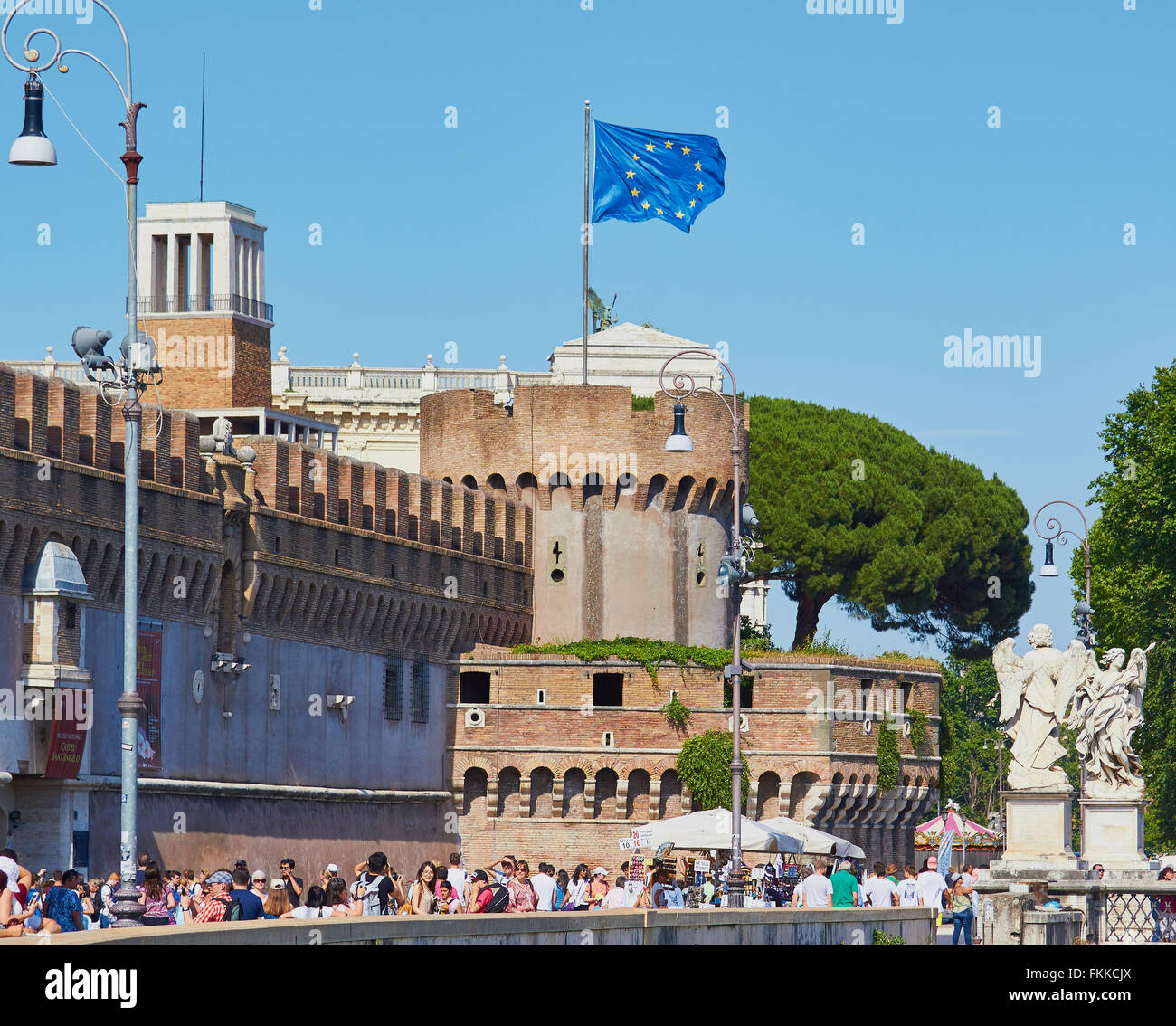 Mausoleum flag hi-res stock photography and images - Alamy