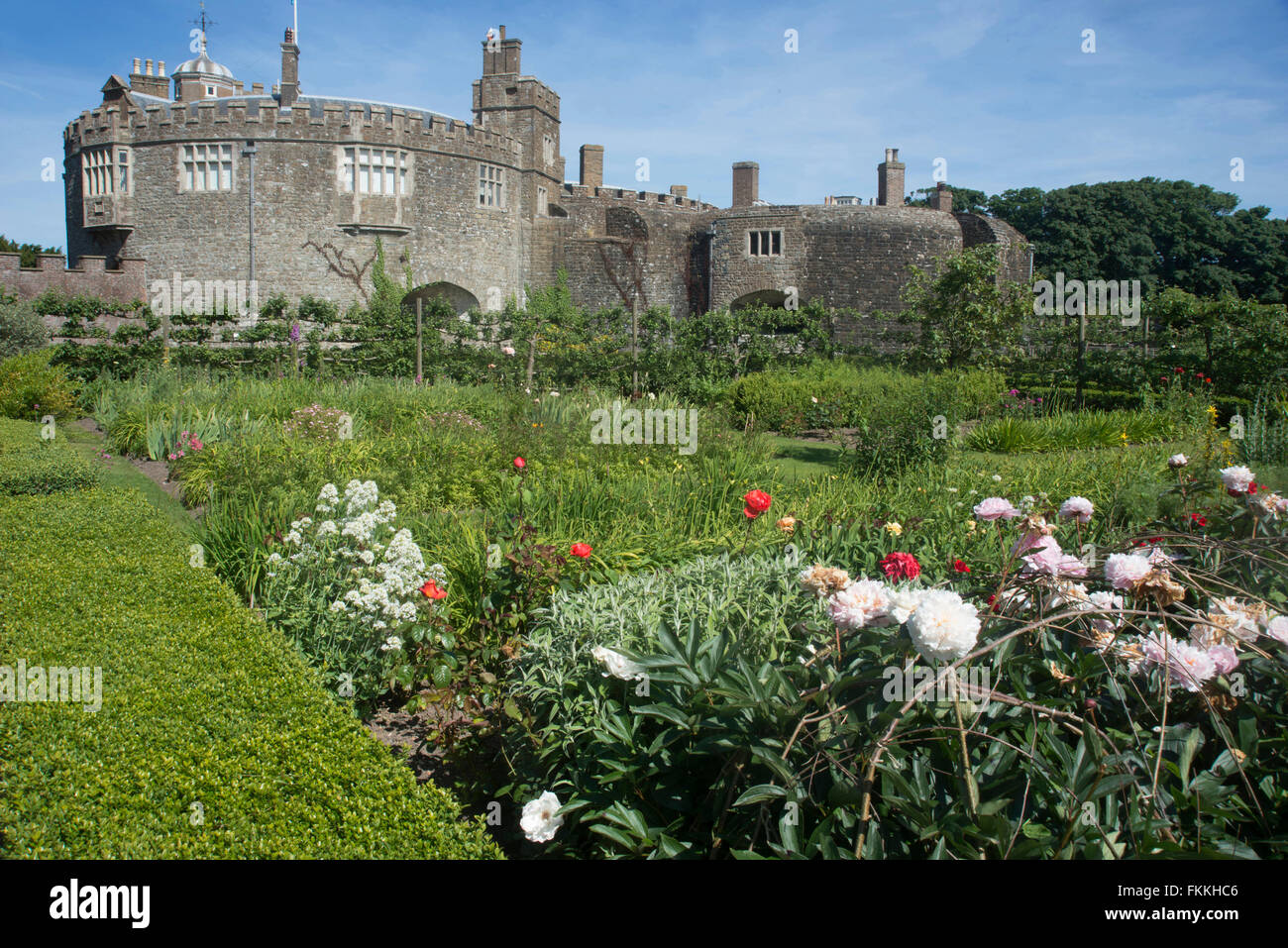 Walmer castle hi-res stock photography and images - Alamy